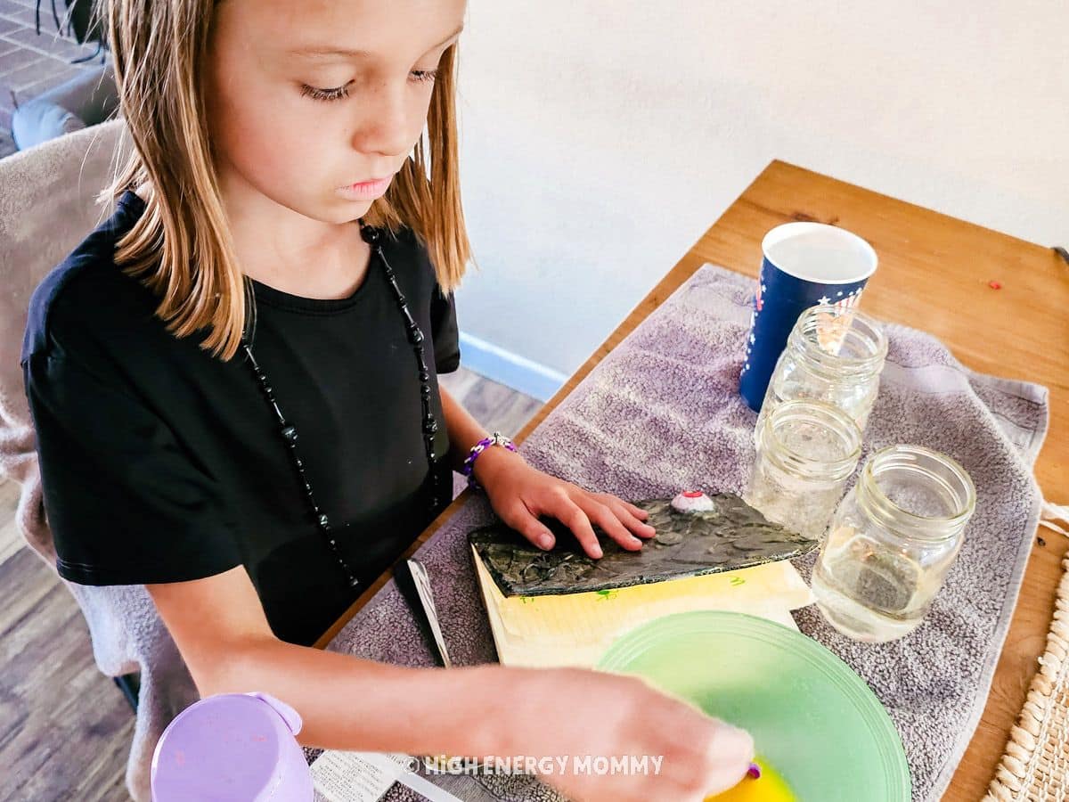 How to Make a DIY Spell Book for Kids (plus Free Printable Potion Lab ...