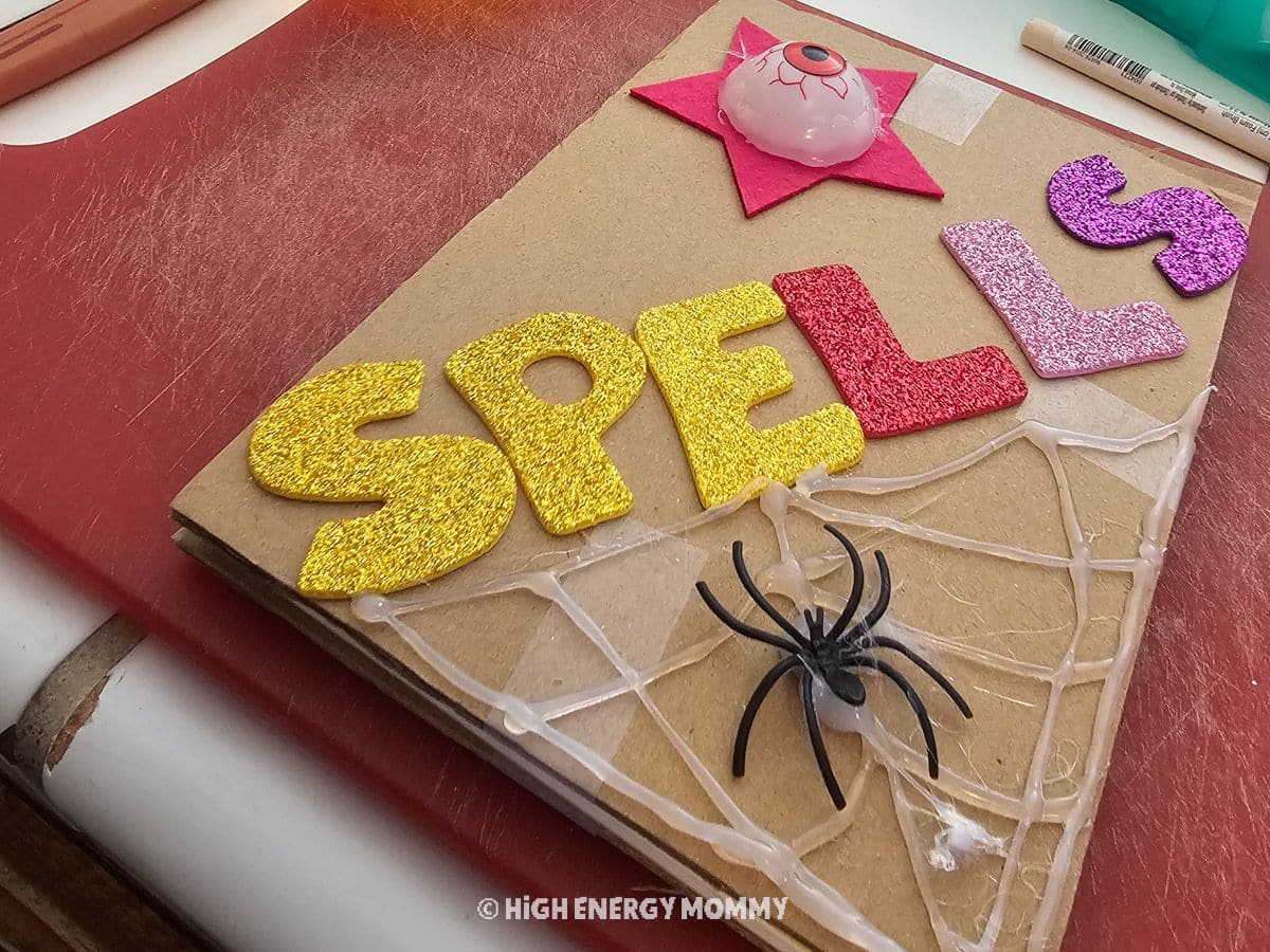 How to Make a DIY Spell Book for Kids (plus Free Printable Potion Lab ...
