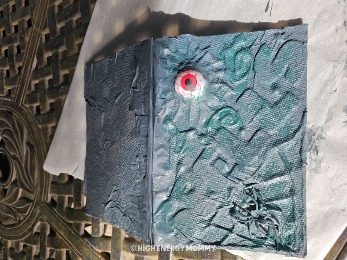 How to Make a DIY Spell Book for Kids (plus Free Printable Potion Lab ...